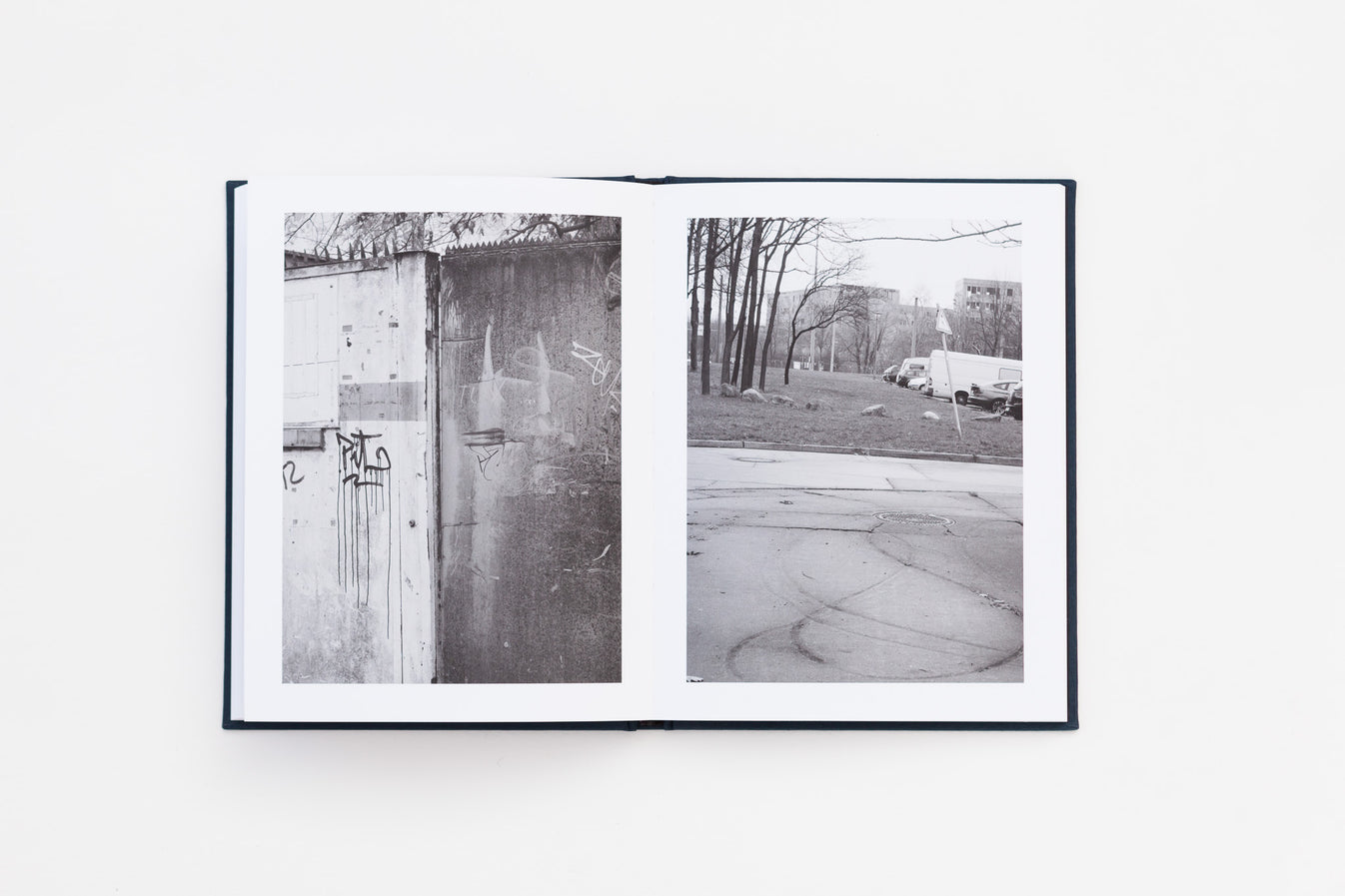 HORIZONT / Michael Ashkin – TIS books